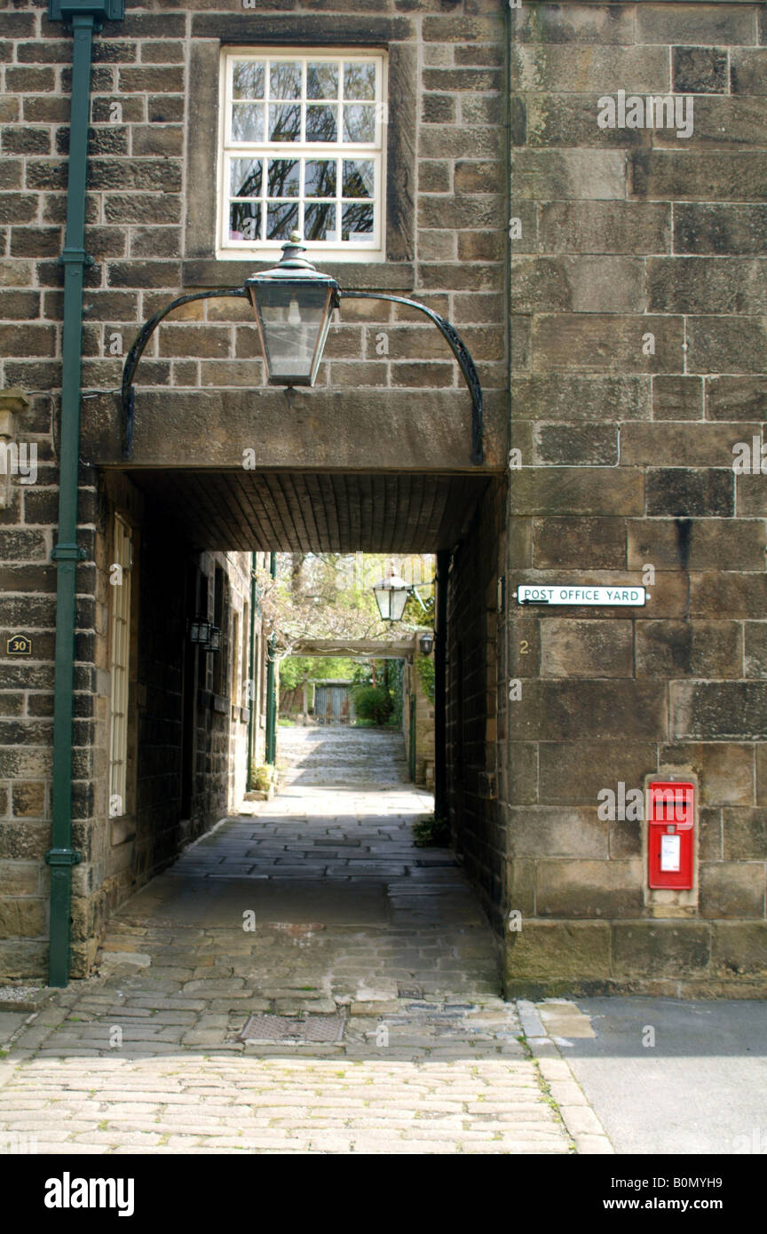 Post office Yard entered by a quaint carriage arch with a post box on ...