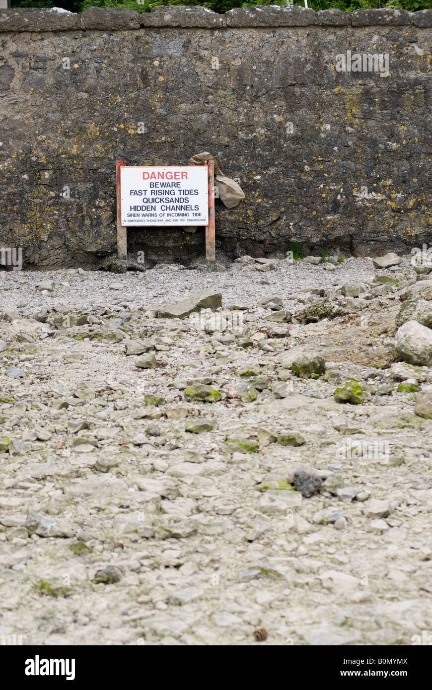 Quicksands warning sign hi-res stock photography and images - Alamy