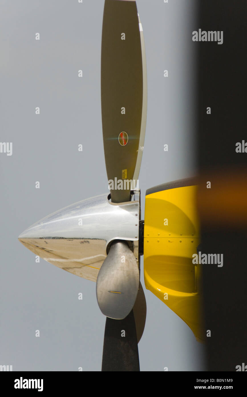Propeller spinner hi-res stock photography and images - Alamy