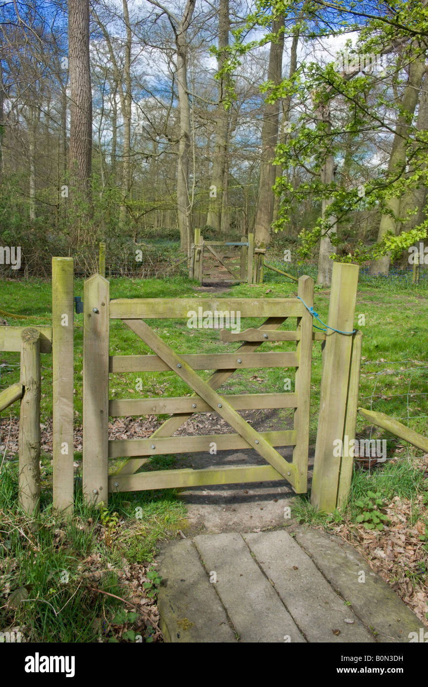 A gate on a footpath Stock Photo - Alamy