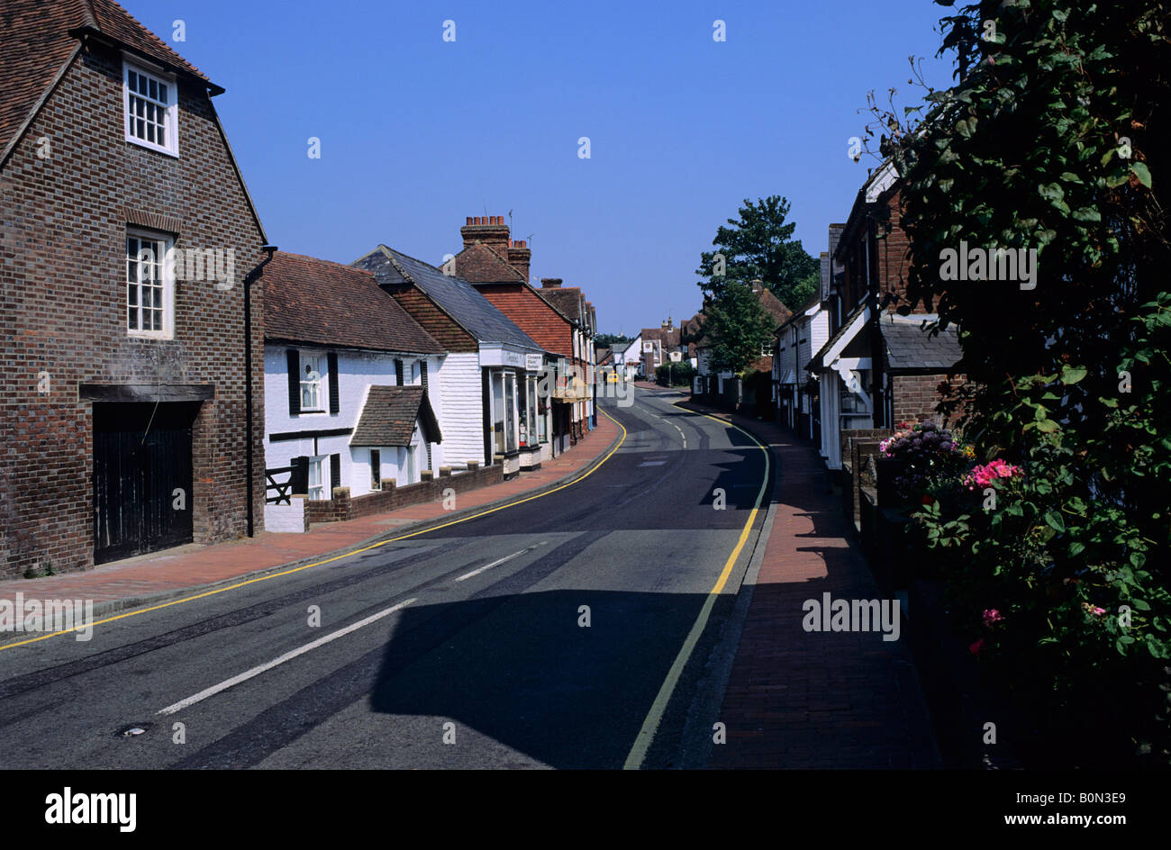 High Street Burwash High Resolution Stock Photography and Images - Alamy