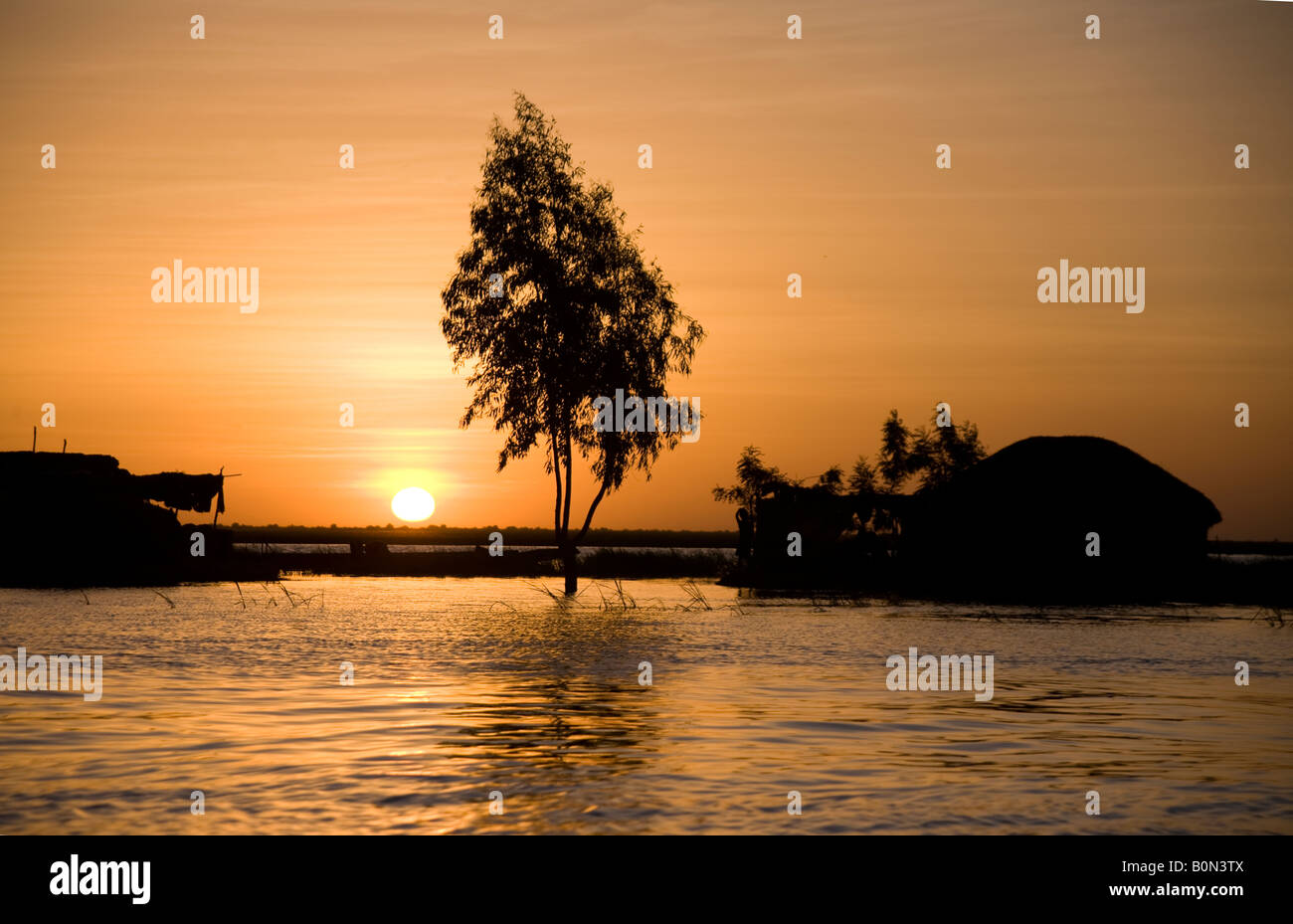 Mali Timbuktu Niger river at sunset Stock Photo - Alamy