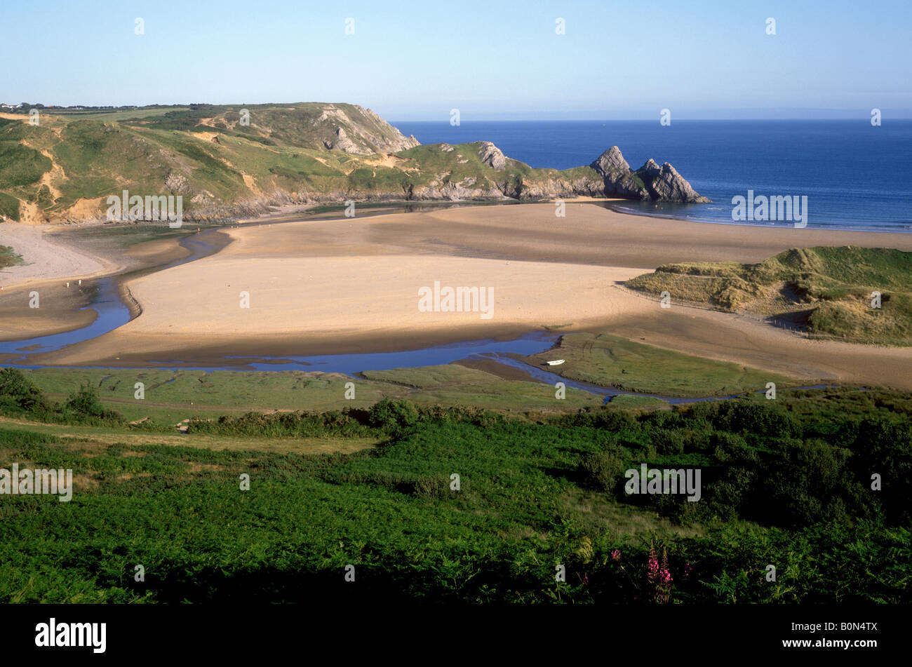Three Cliffs Bay on the Gower Peninsula Stock Photo - Alamy