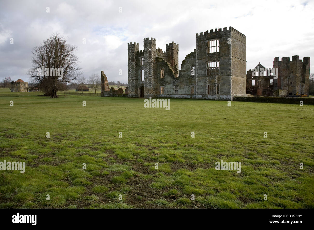 Cowdray family hi-res stock photography and images - Alamy