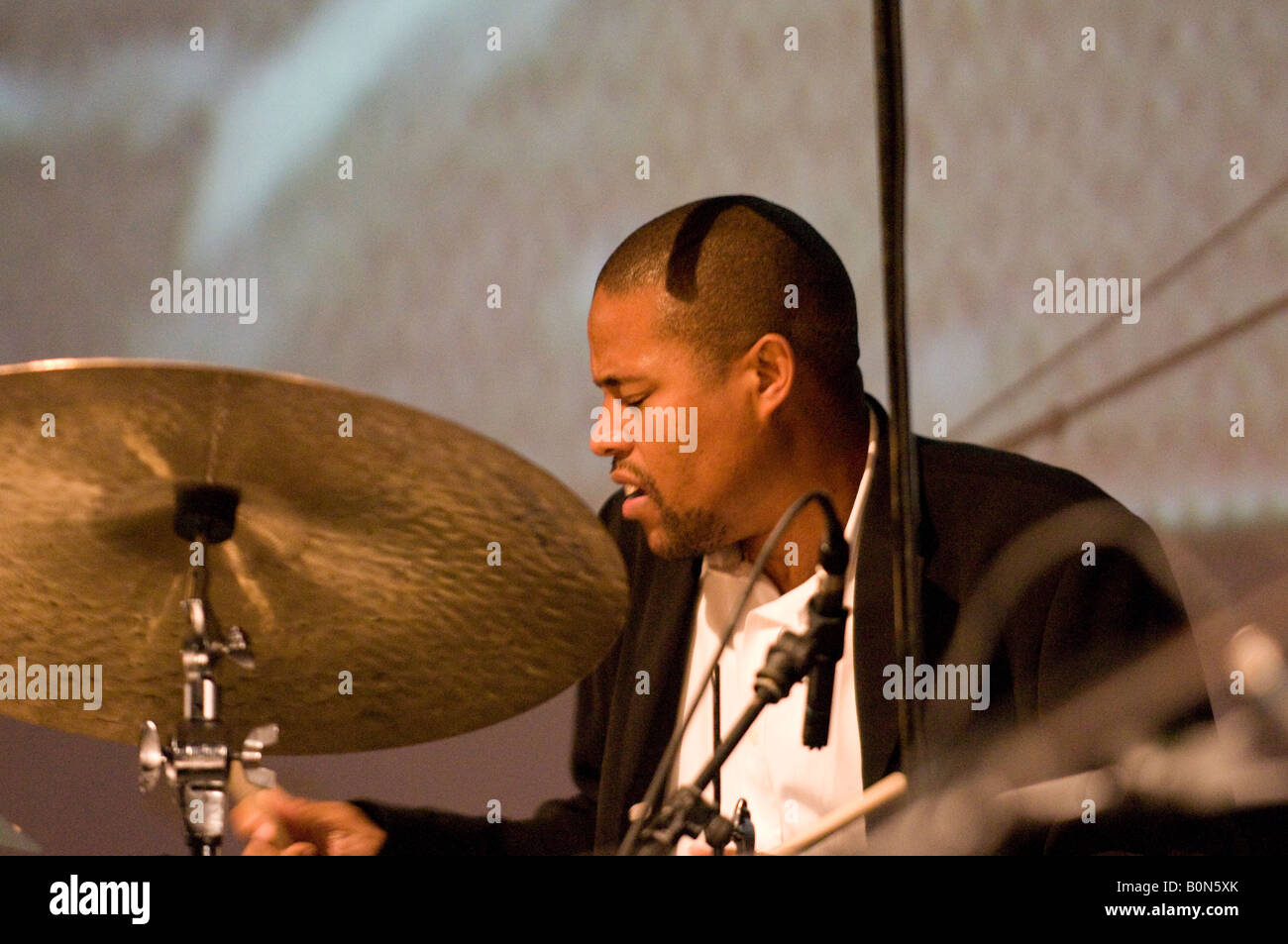 Nasheet Waits (drums Stock Photo - Alamy