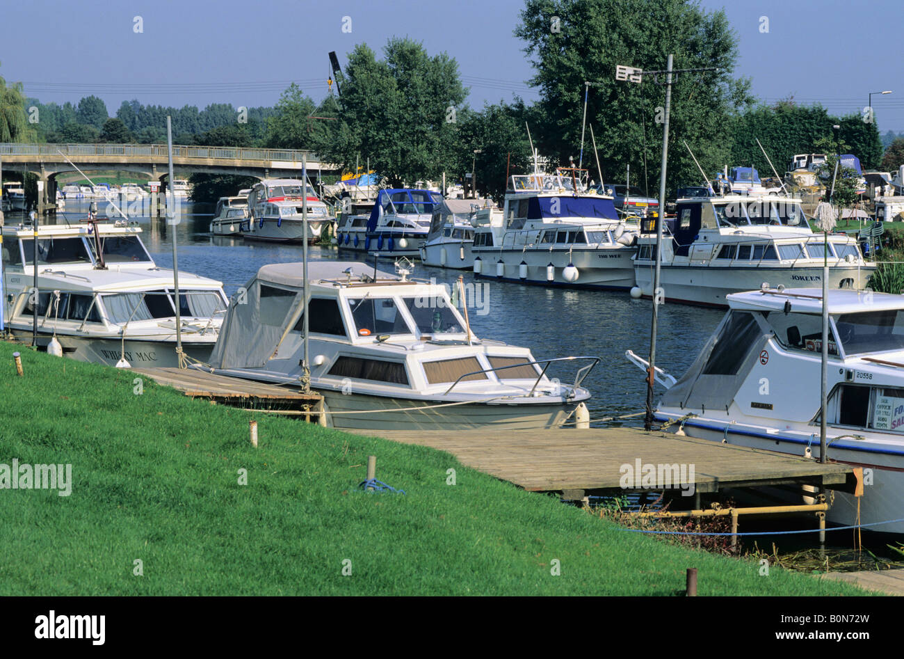 Medway bridge marina hi-res stock photography and images - Alamy
