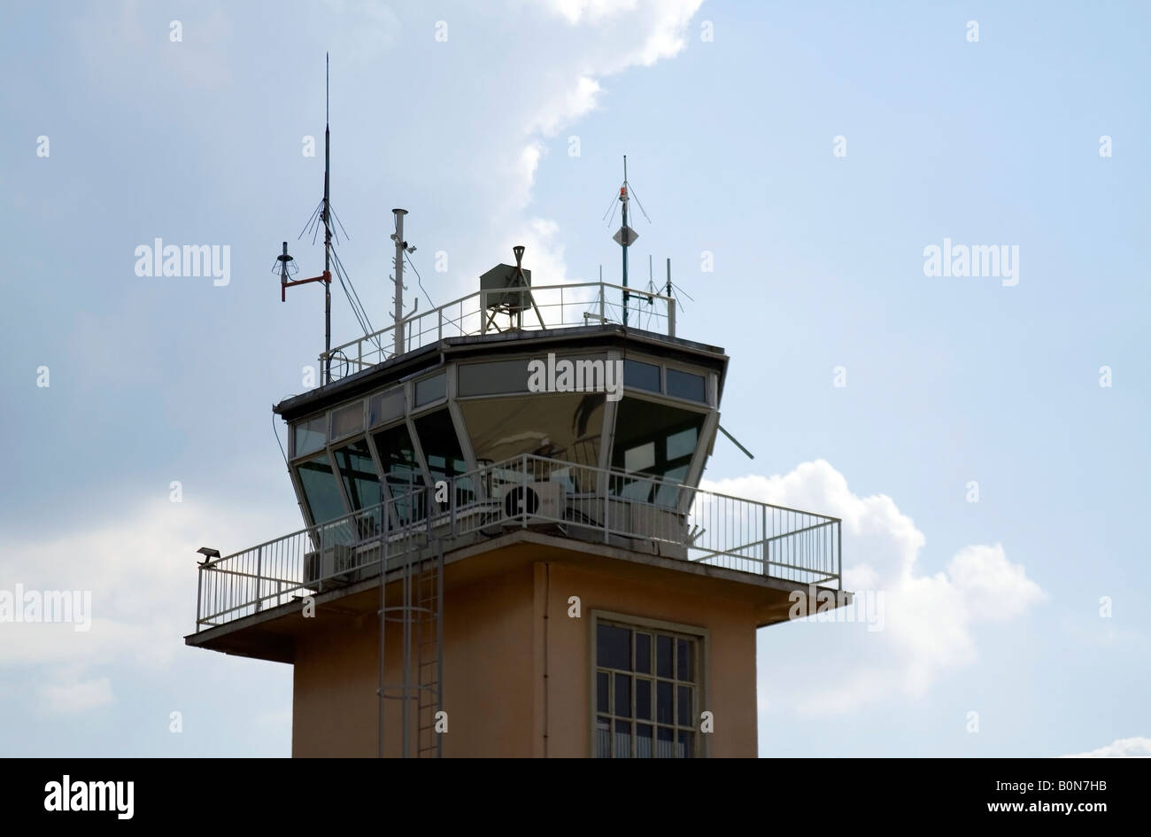 Air traffic control tower Stock Photo - Alamy