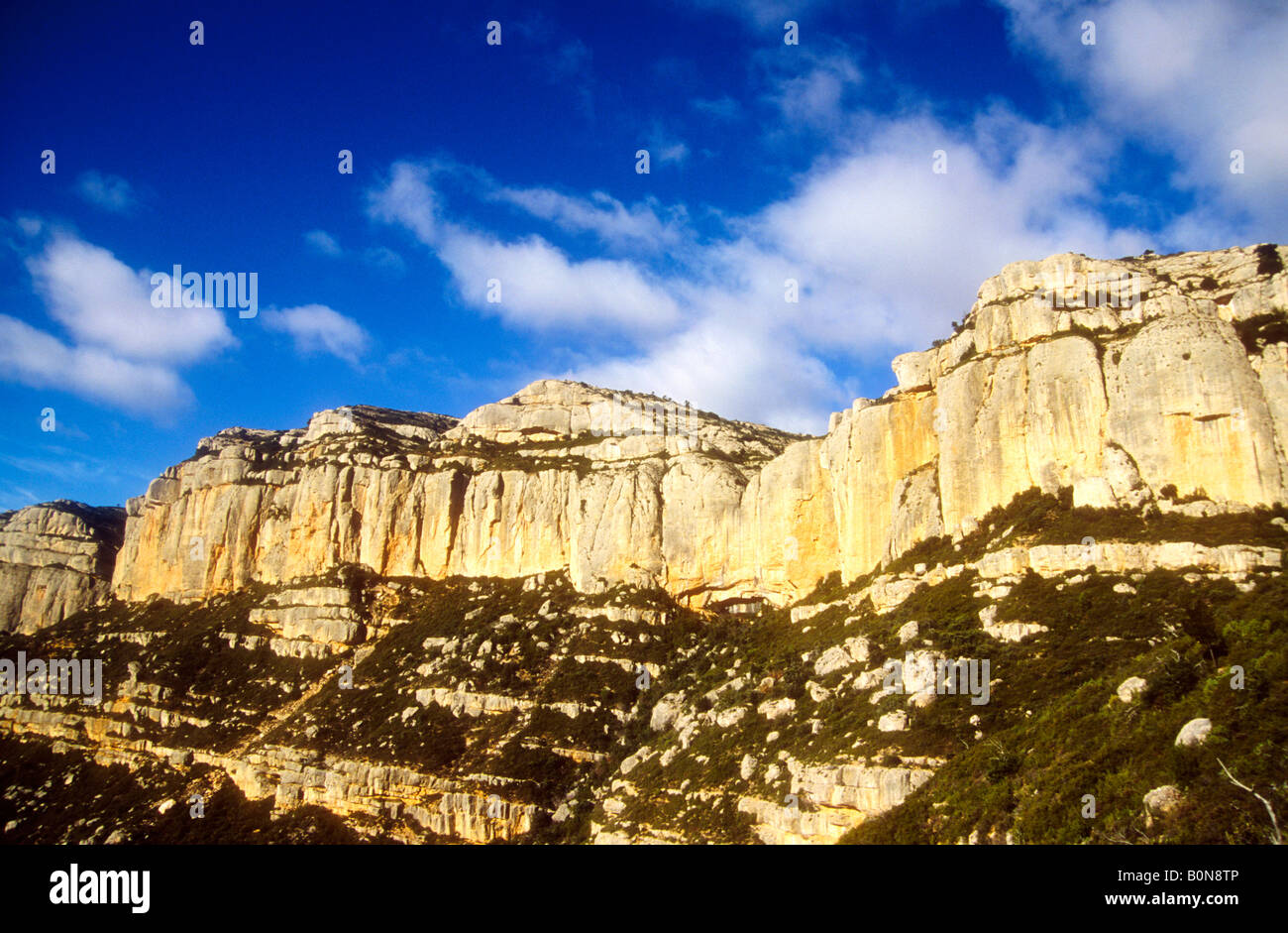 Montsant mountains hi-res stock photography and images - Alamy