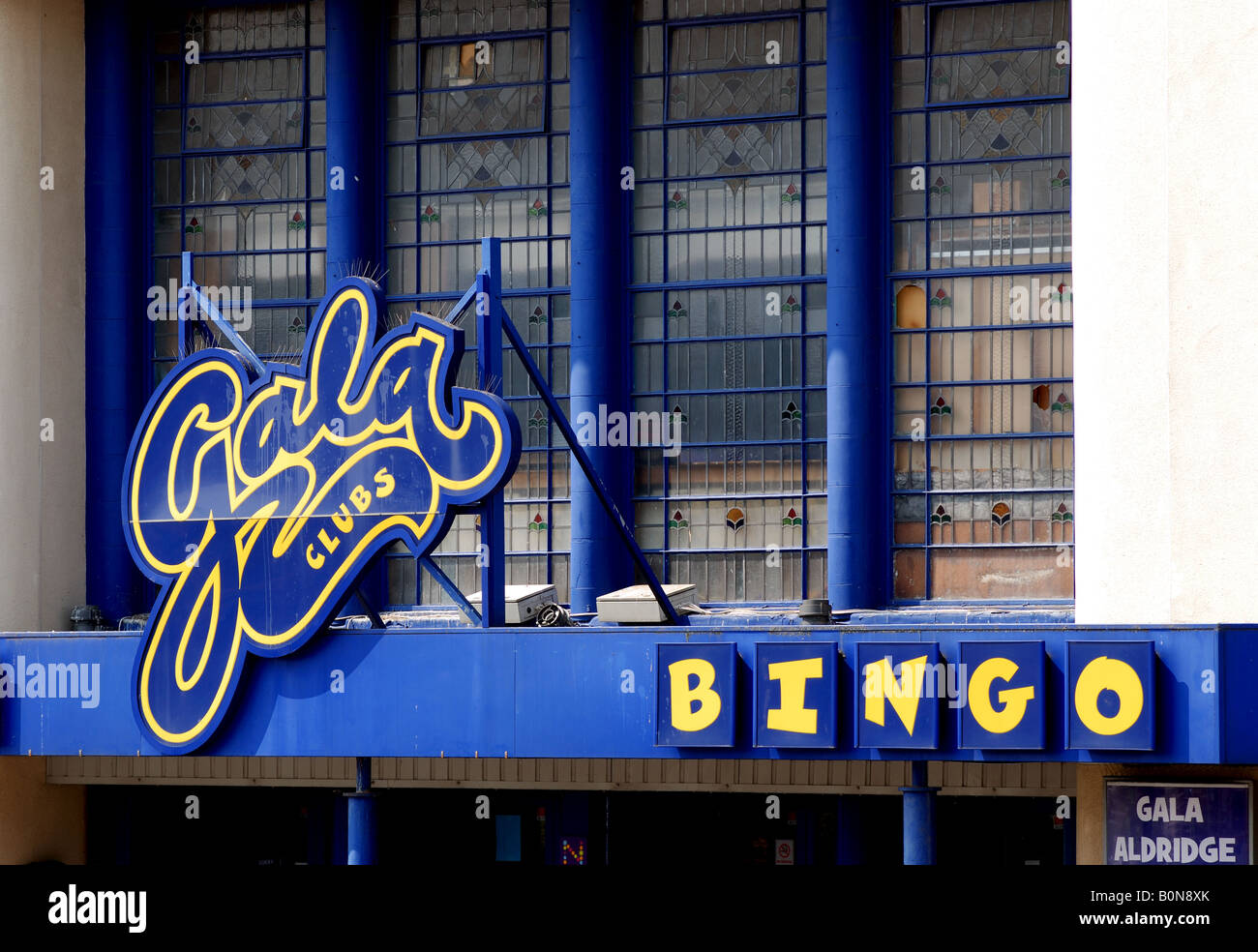 Gala bingo logo hi-res stock photography and images - Alamy