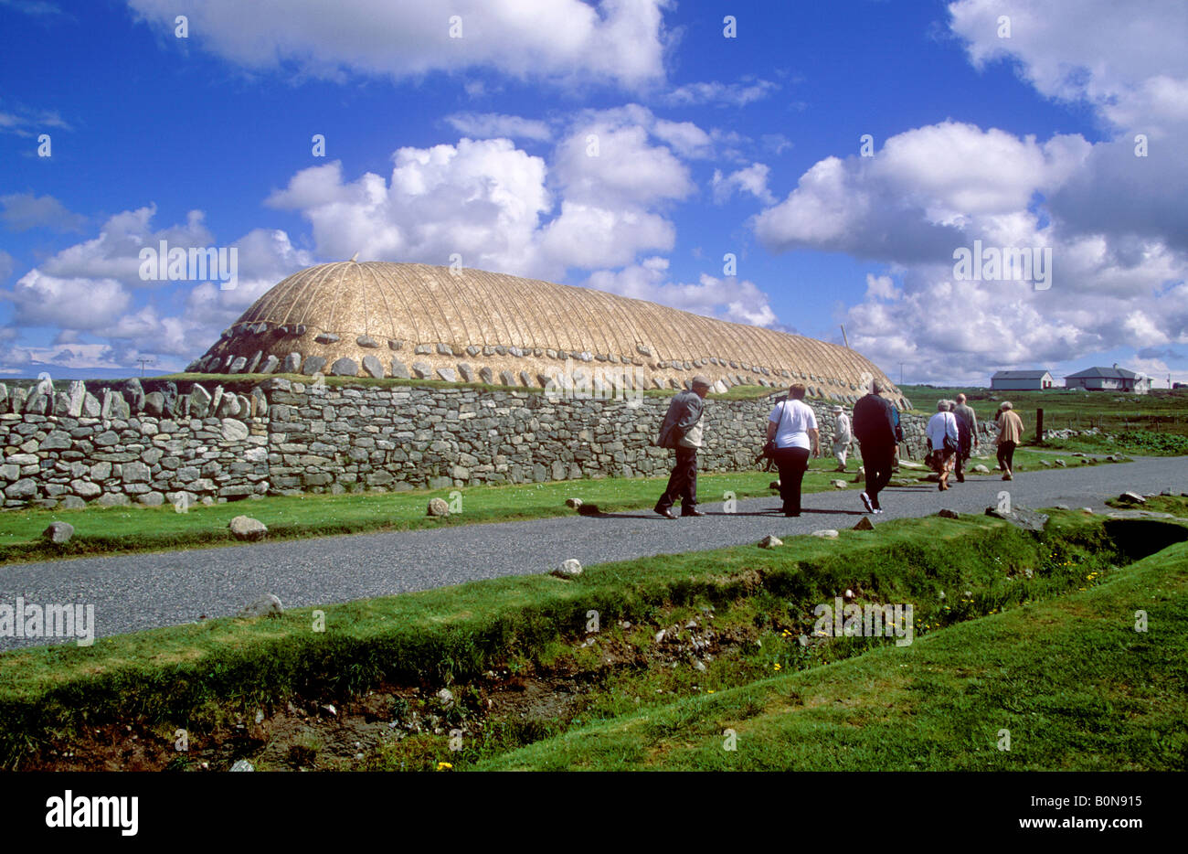 Isle of Lewis - Traditional Black House of the island at Arnol Stock ...