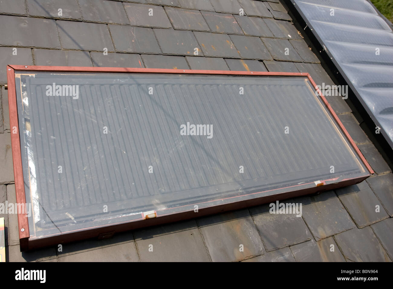 DIY homemade solar thermal panel on roof Centre for Alternative ...