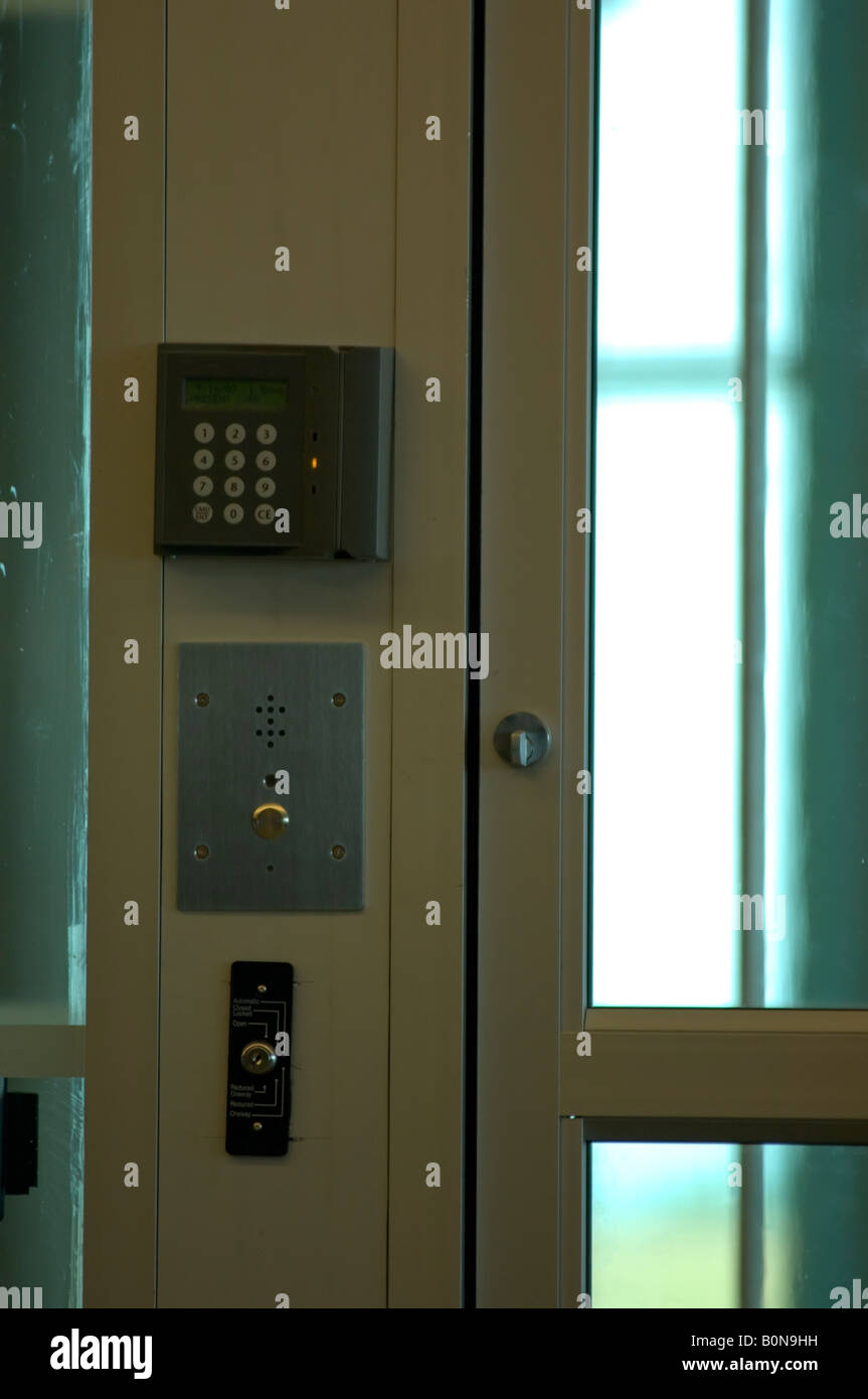Access control door hi-res stock photography and images - Alamy