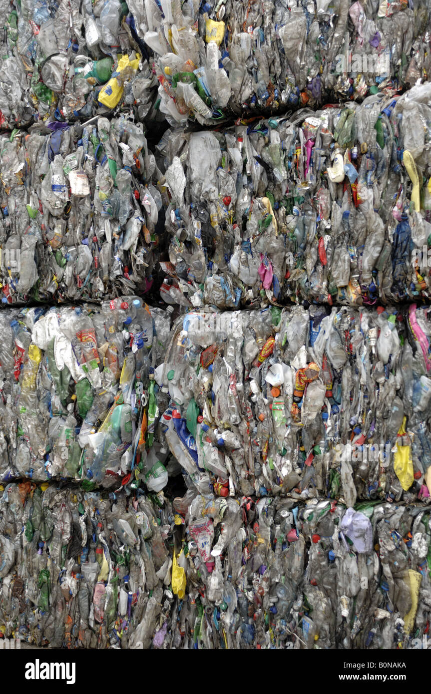 Mixed plastic waste hi-res stock photography and images - Alamy