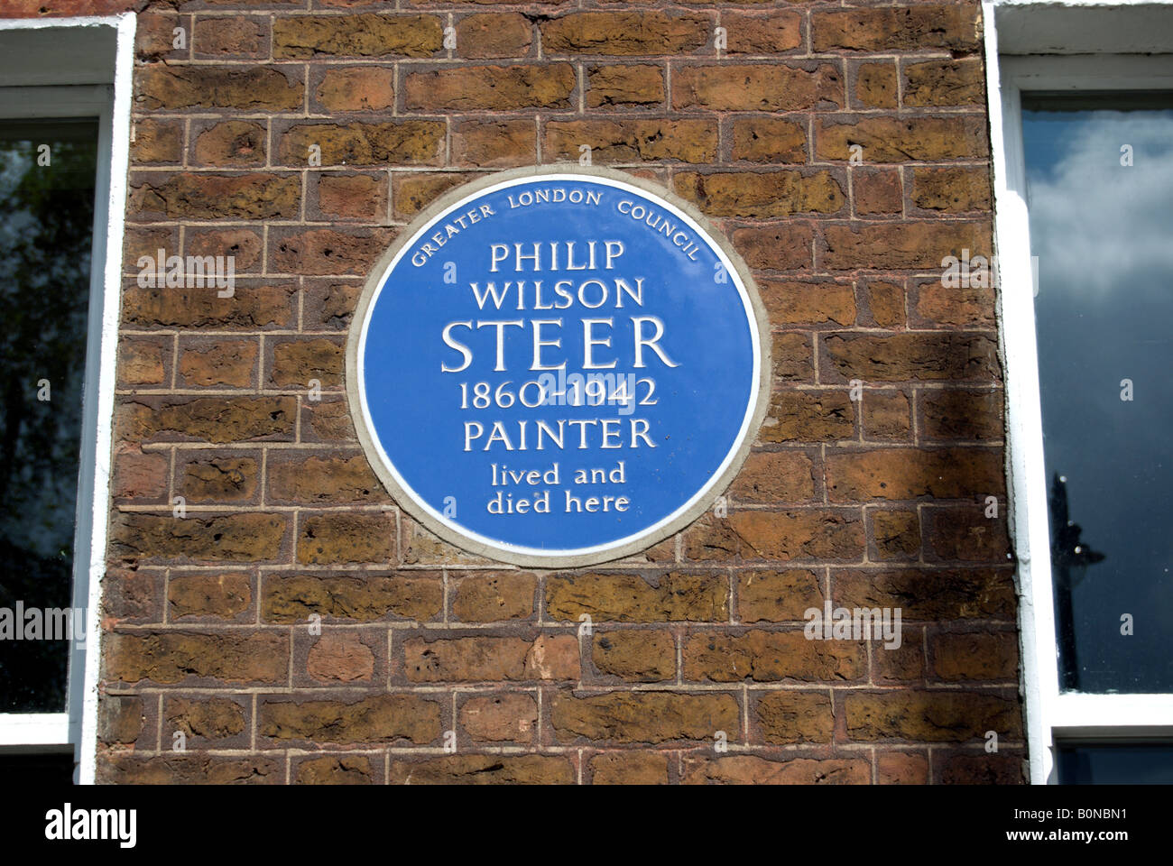 Cheyne walk and blue plaque hi-res stock photography and images - Alamy