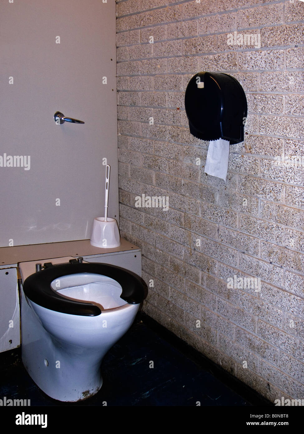an empty toilet Stock Photo - Alamy