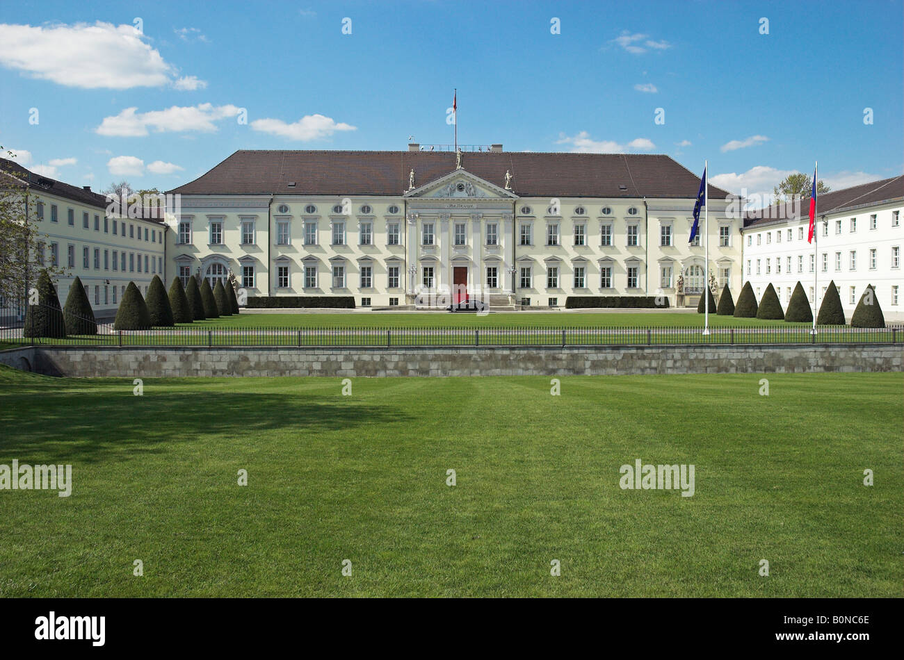 Castle bellevue hi-res stock photography and images - Alamy