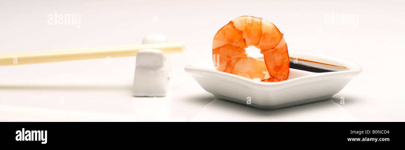 One peeled king prawn Stock Photo - Alamy