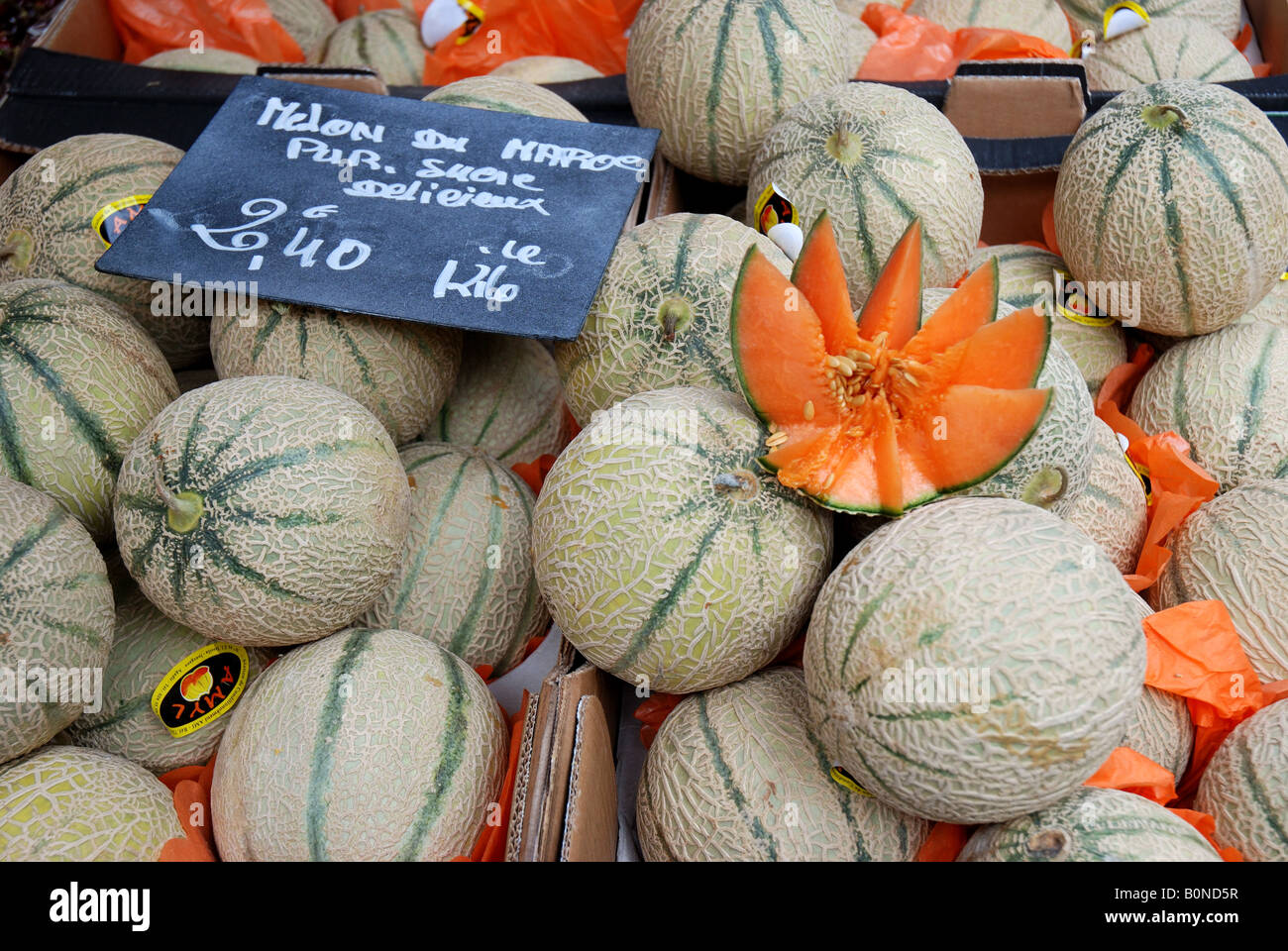Melons at market Stock Photo - Alamy