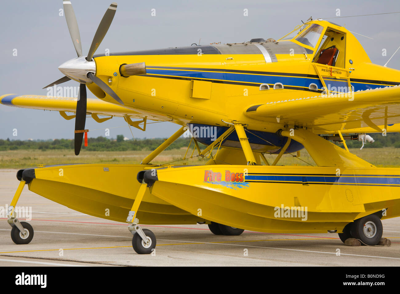 Air tractor at 802 fire boss hi-res stock photography and images - Alamy