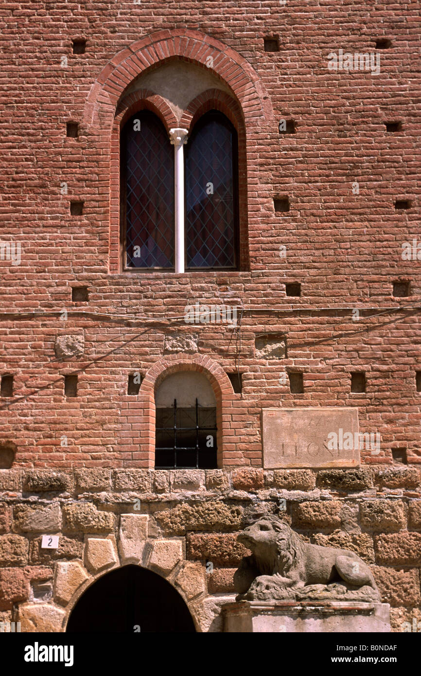Medieval buildings in albenga hi-res stock photography and images - Alamy