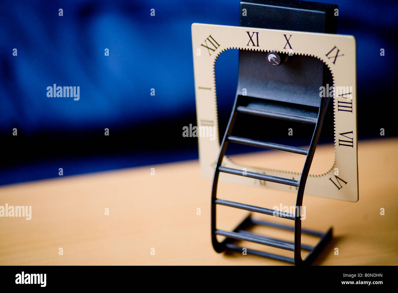 Inside clock cog hi-res stock photography and images - Alamy