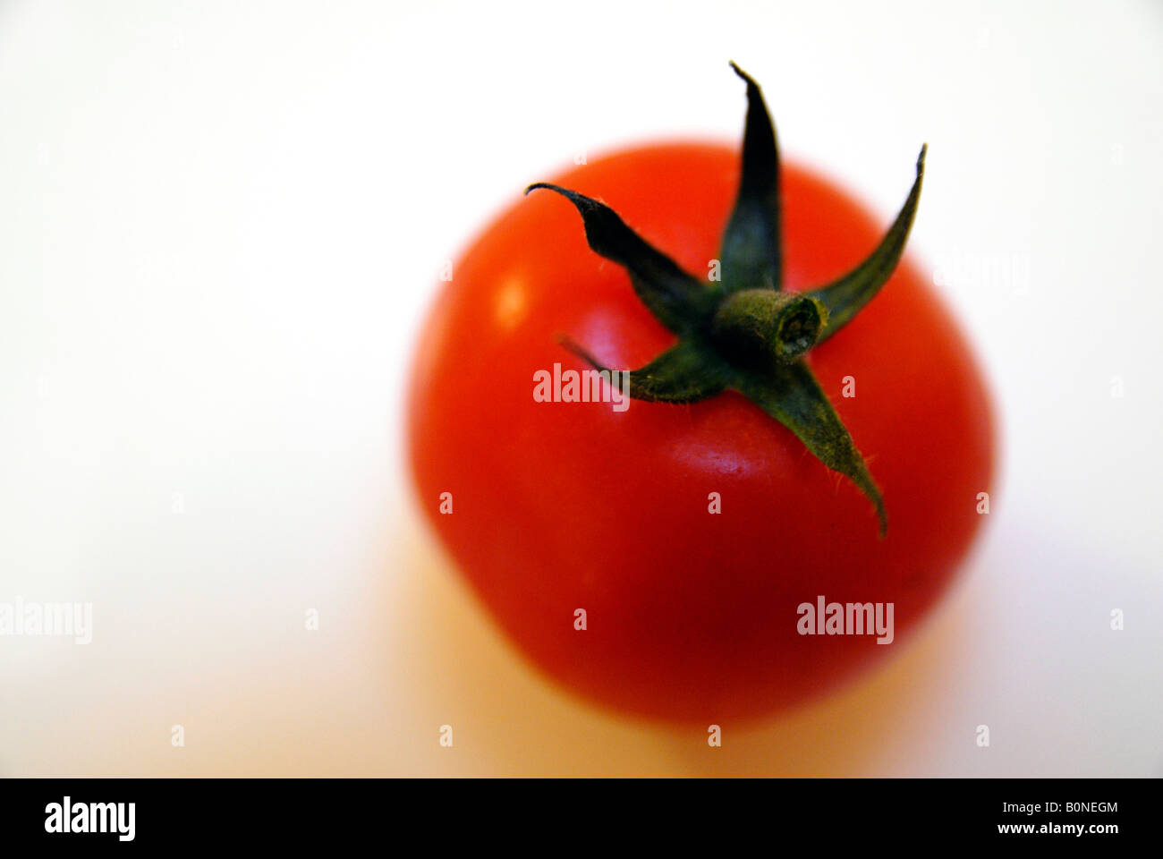 A tomato cut out Stock Photo - Alamy