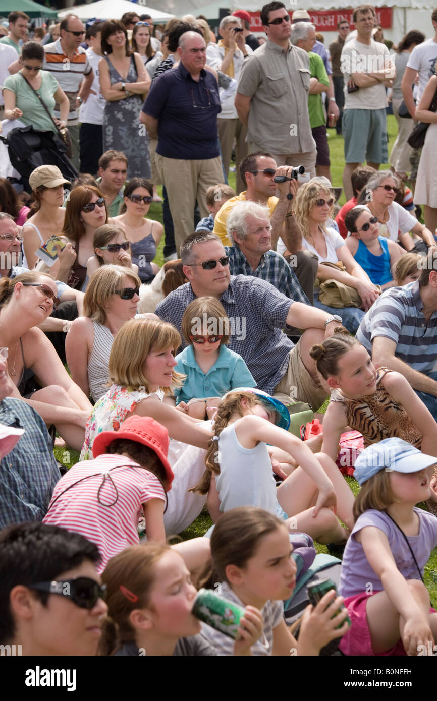 Children fete watching crowd hi-res stock photography and images - Alamy