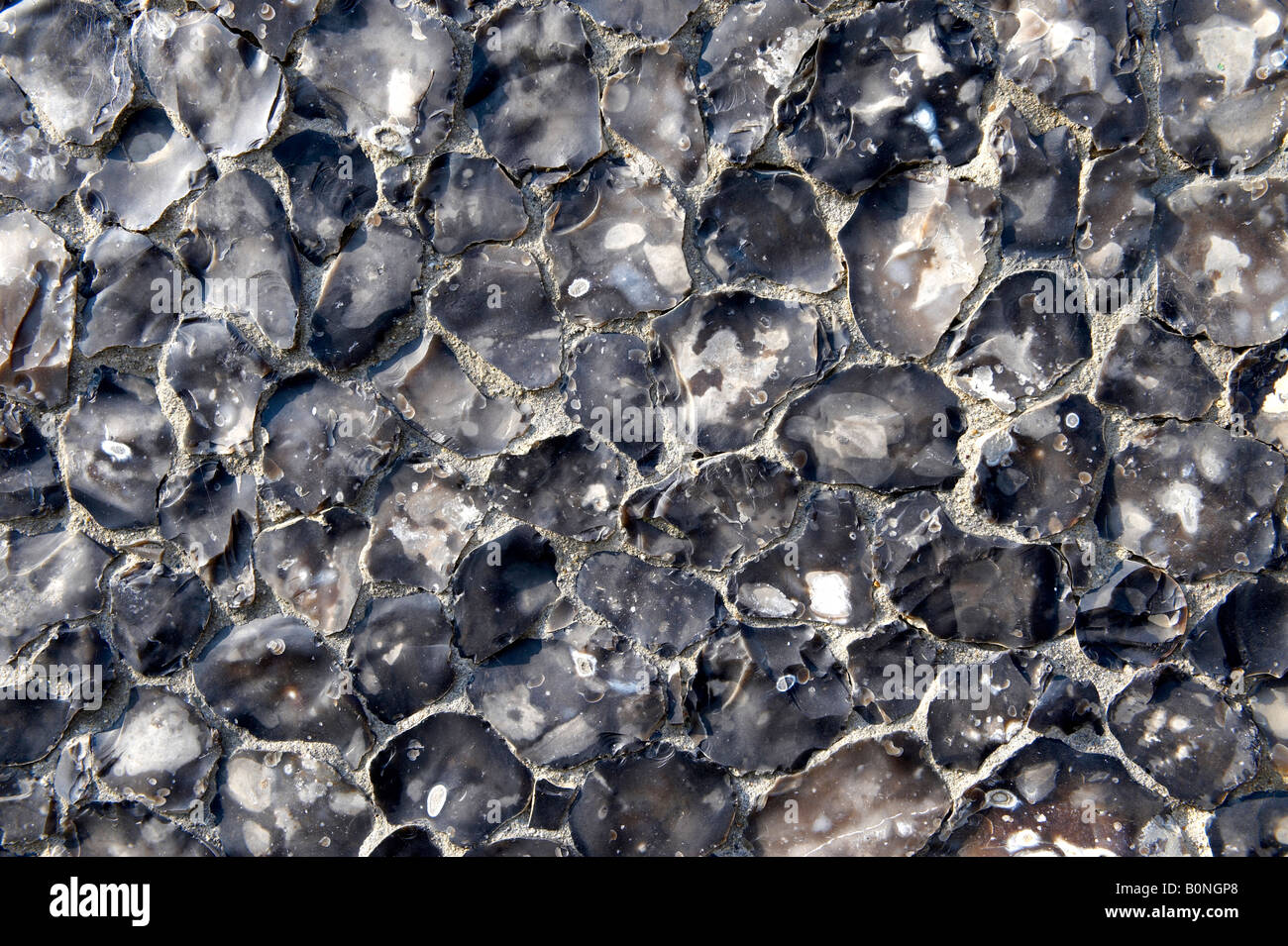 Flint stone traditional Suffolk wall Stock Photo - Alamy