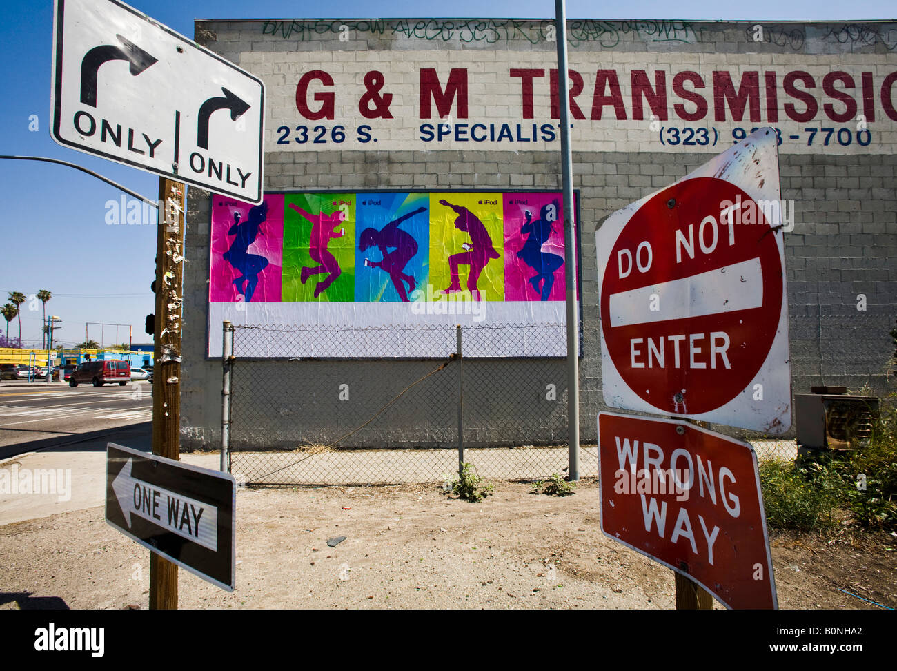 Traffic signs california hi-res stock photography and images - Alamy