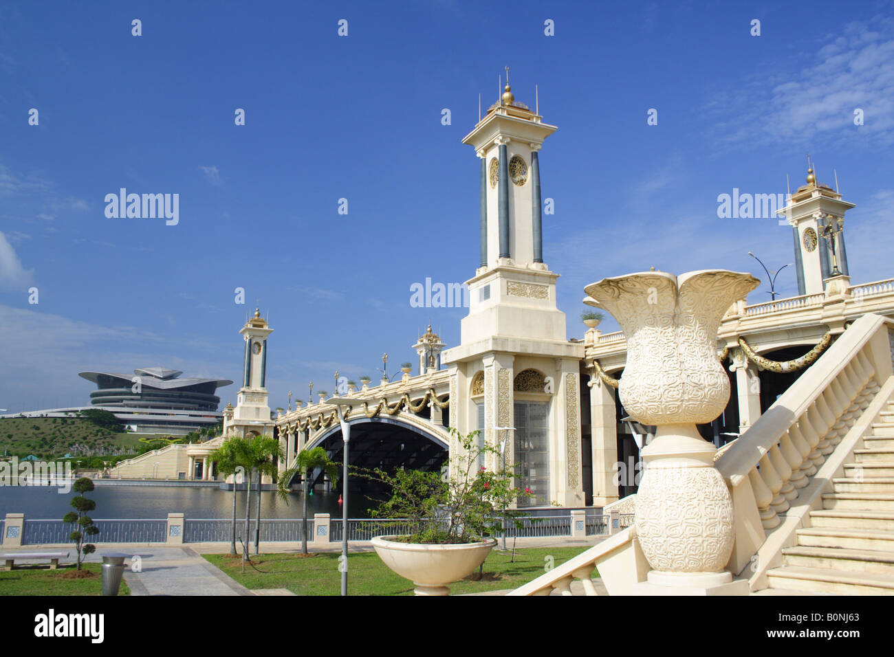 Seri Gemilang Bridge ,Putrajaya ,Malaysia Stock Photo - Alamy