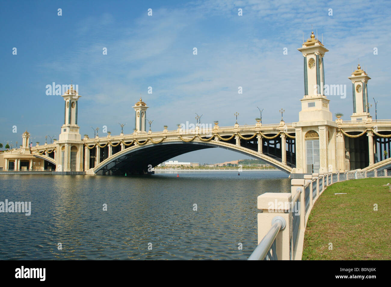 Seri Gemilang Bridge Over Putrajaya Lake,Malaysia Stock Photo - Alamy