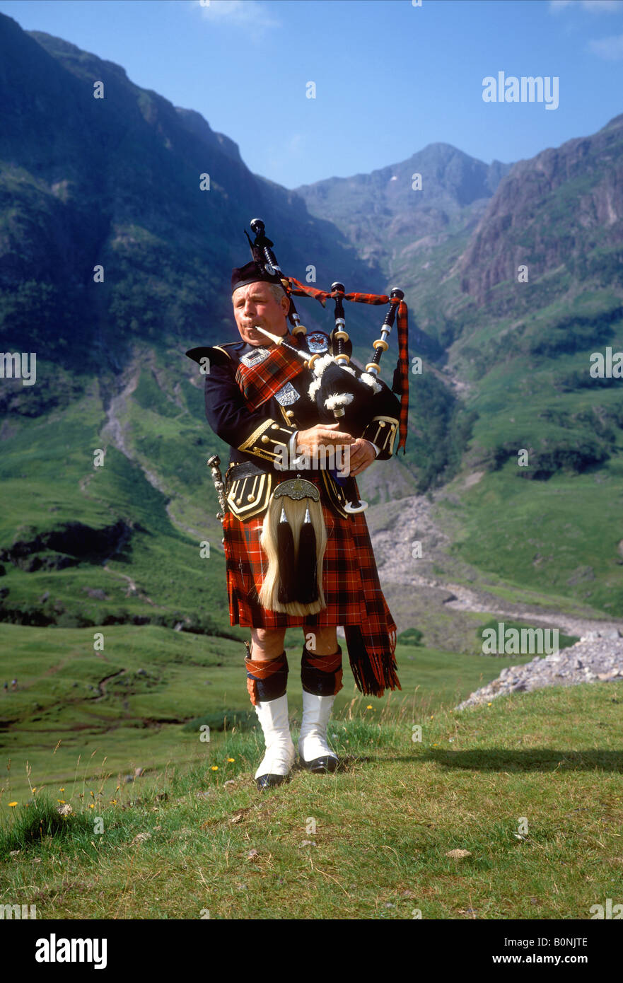 Scottish piper Alexander McPhee in Glen Coe Stock Photo - Alamy