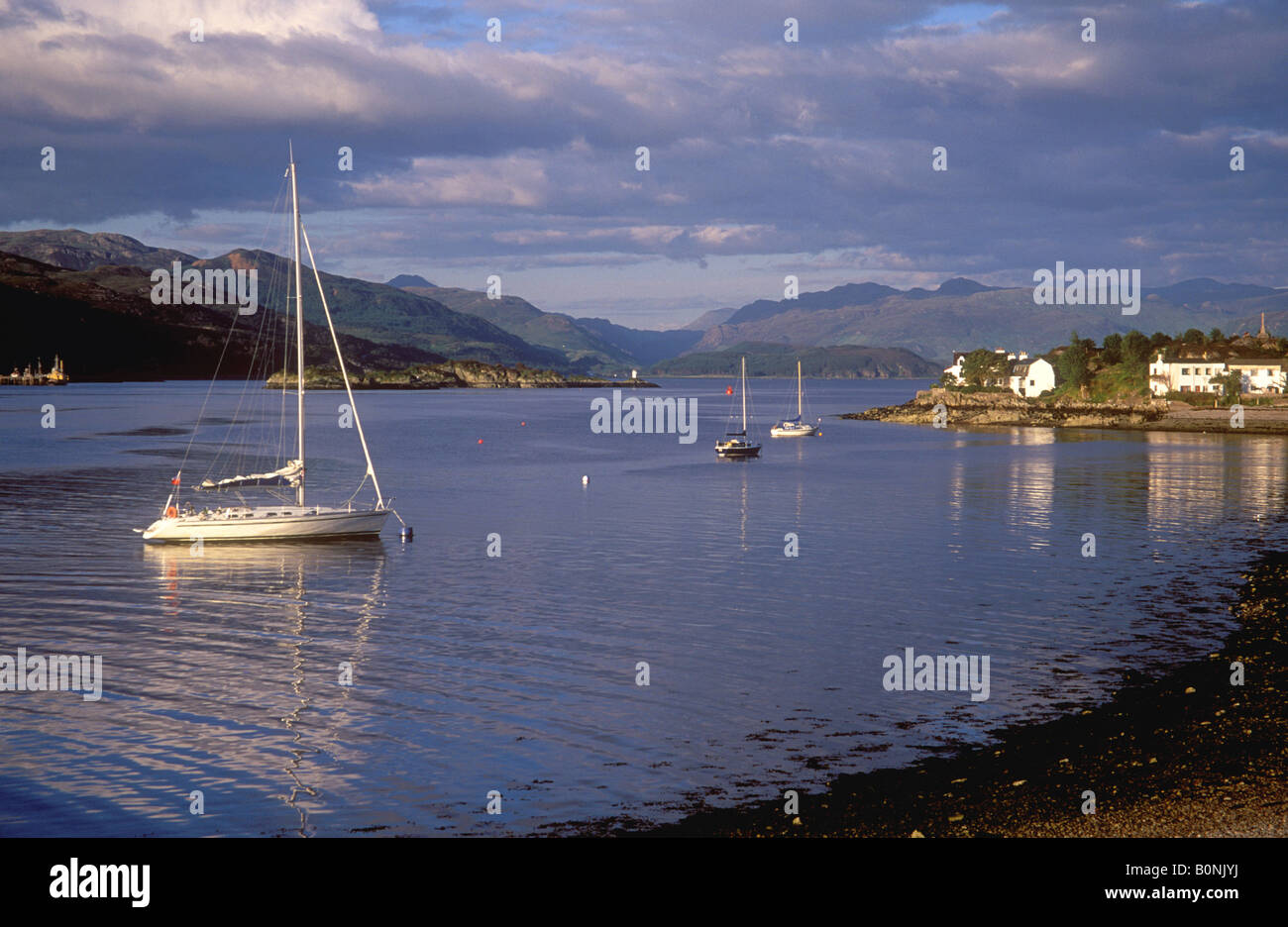 Narrow strait hi-res stock photography and images - Alamy