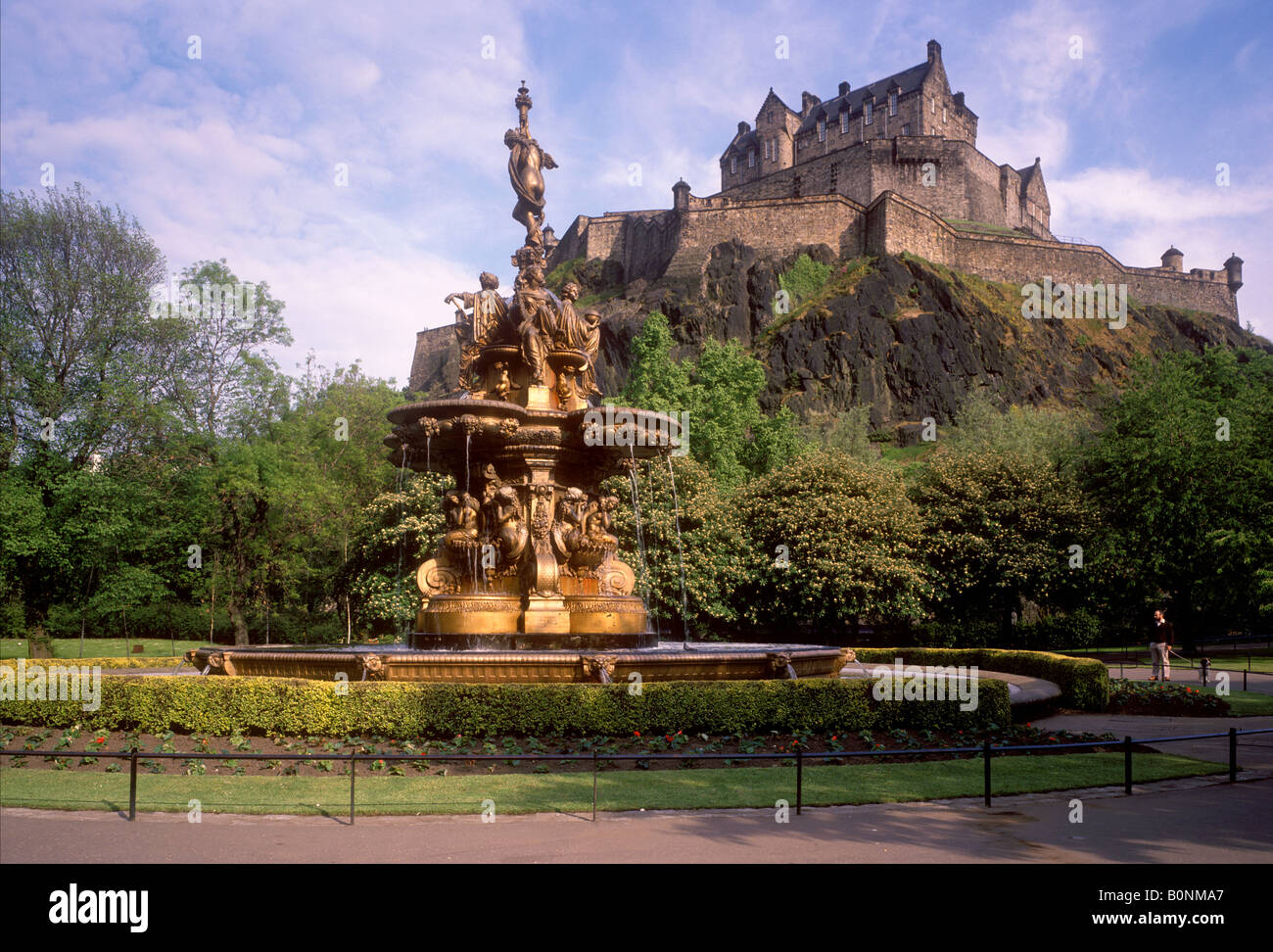 Edinburgh Castle from Princes Street Gardens Stock Photo - Alamy