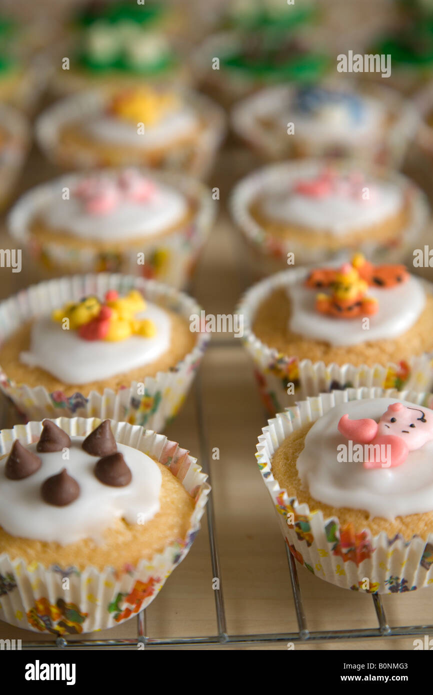 Iced cupcakes hi-res stock photography and images - Alamy