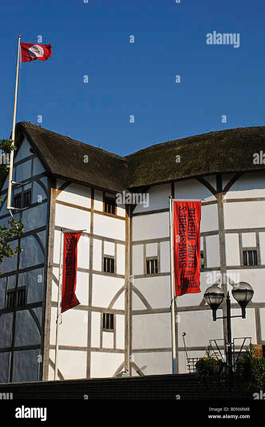 London globe theatre exterior hi-res stock photography and images - Alamy