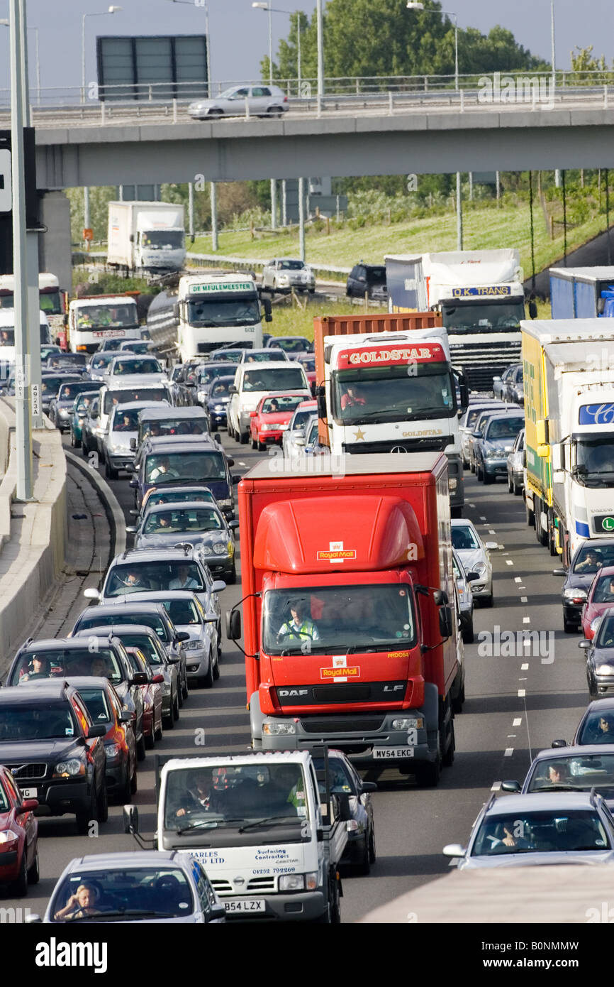 Truck lorry motorway hi-res stock photography and images - Alamy