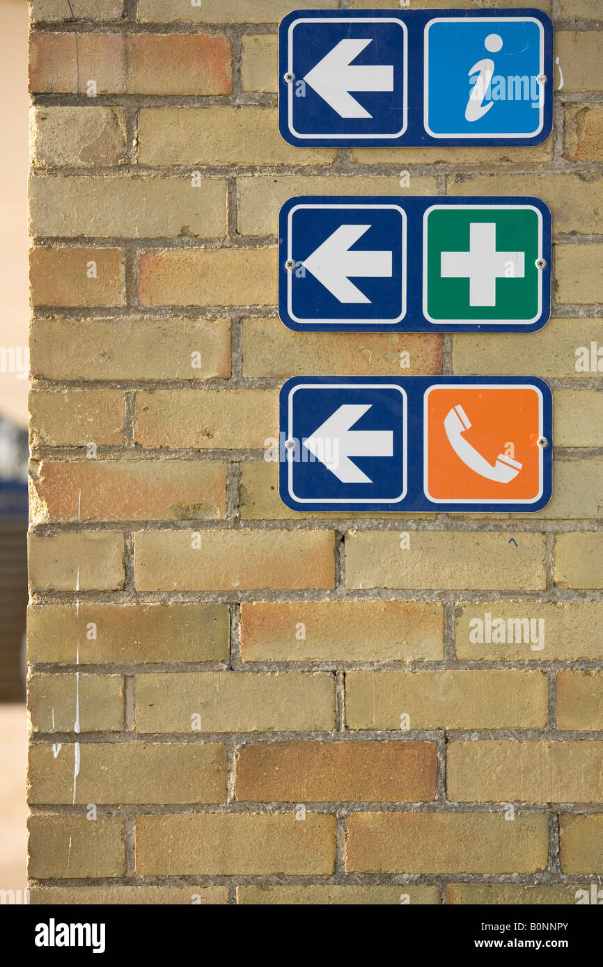 Public information signs hi-res stock photography and images - Alamy