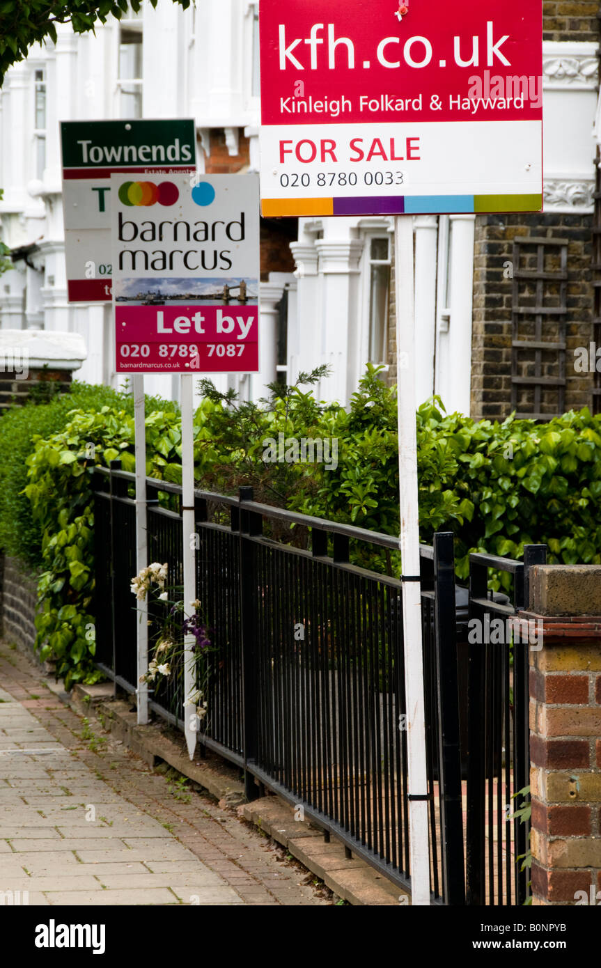 Estate agent signs for sale hi-res stock photography and images - Alamy