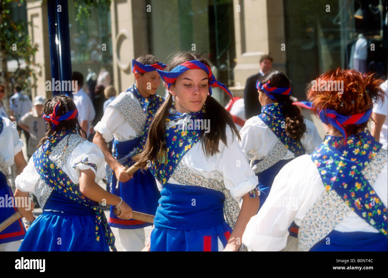 Catalan cultural dance hi-res stock photography and images - Alamy
