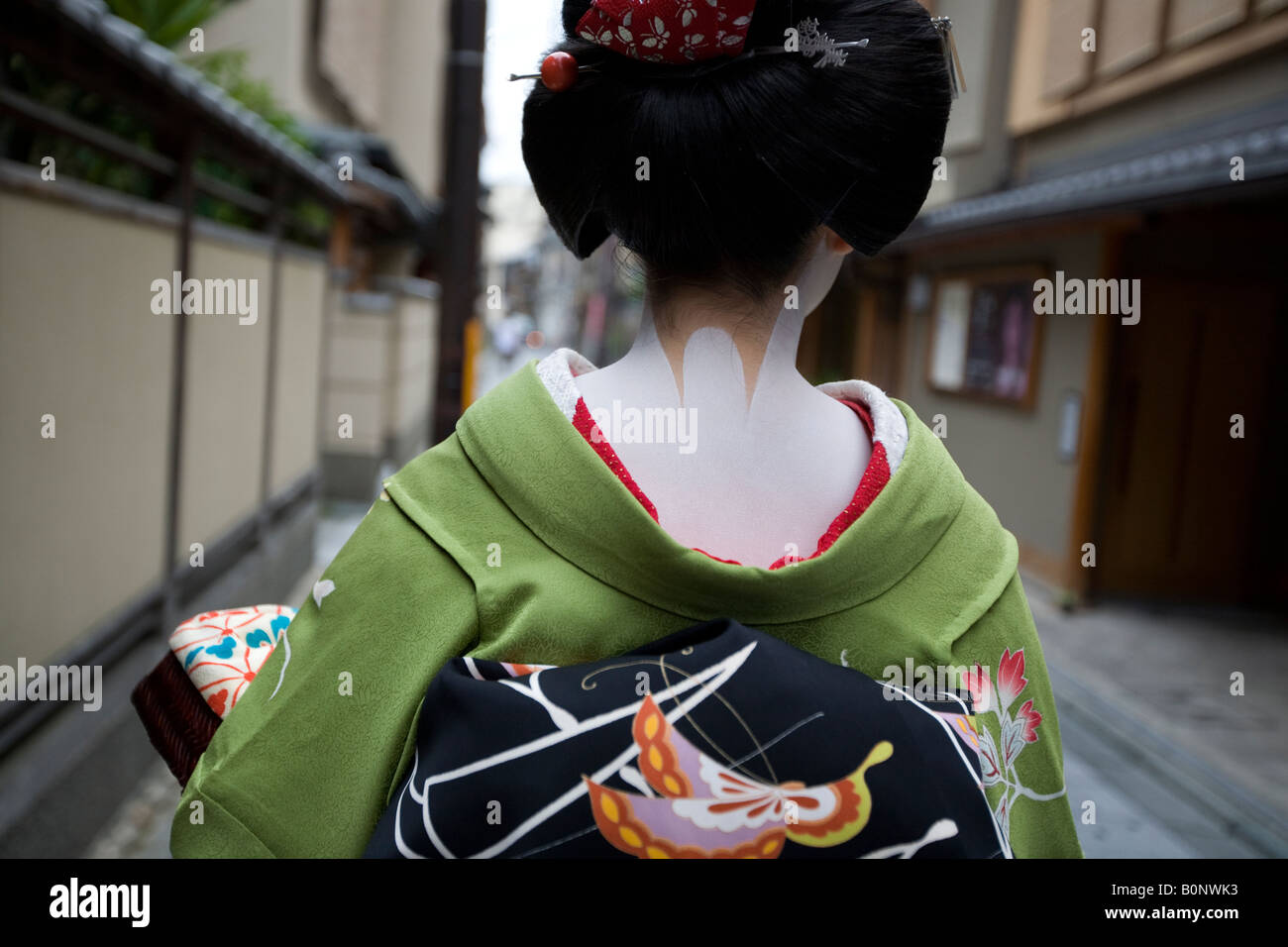 Maiko apprentice geisha kyoto hi-res stock photography and images - Alamy