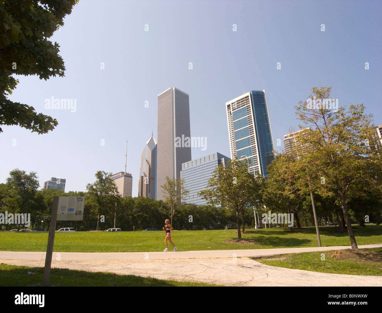Chicago lake running hi-res stock photography and images - Alamy