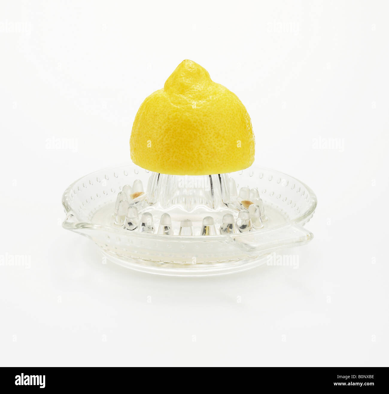 Lemon and lemon squeezer hi-res stock photography and images - Alamy