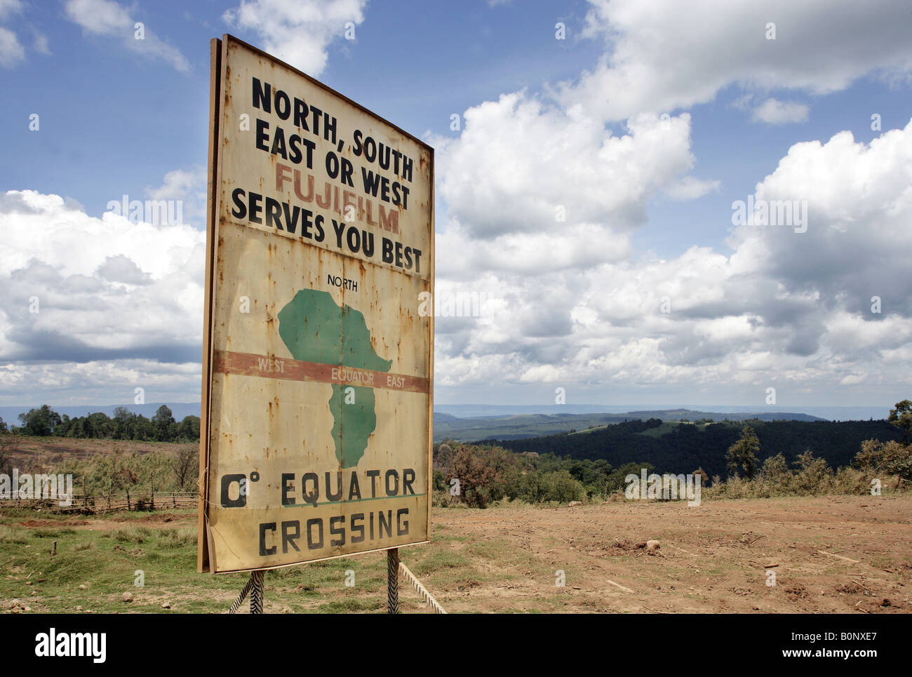 Kenya equator sign hi-res stock photography and images - Alamy