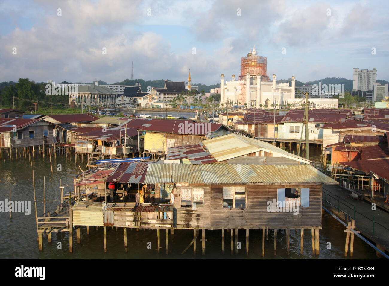 Stilt Village Of Kampung Ayer With Omar Ali Saifuddien Mosque In ...