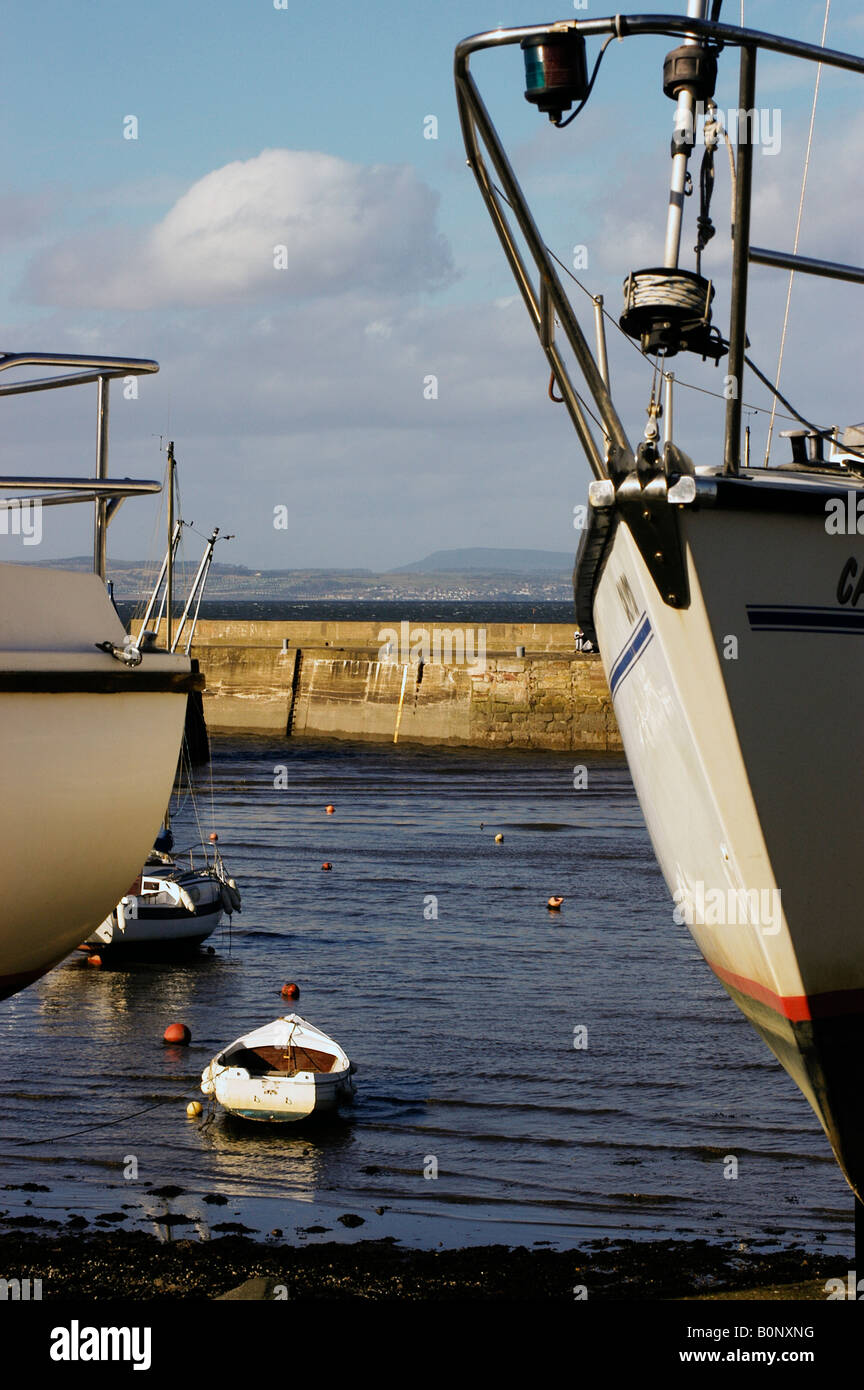 Musselburgh harbour hi-res stock photography and images - Alamy