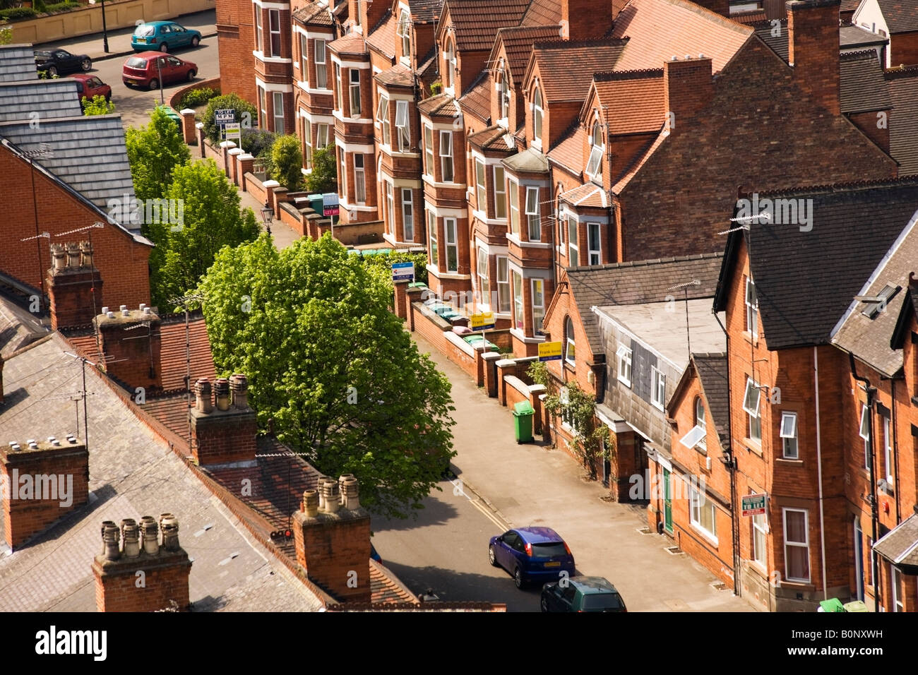 Victorian terraced house bay window hi-res stock photography and images ...