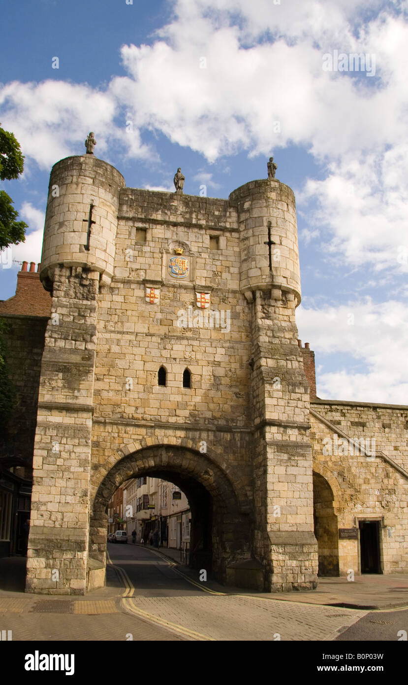 Bootham Bar Gate in the city walls of York, North Yorkshire, England ...