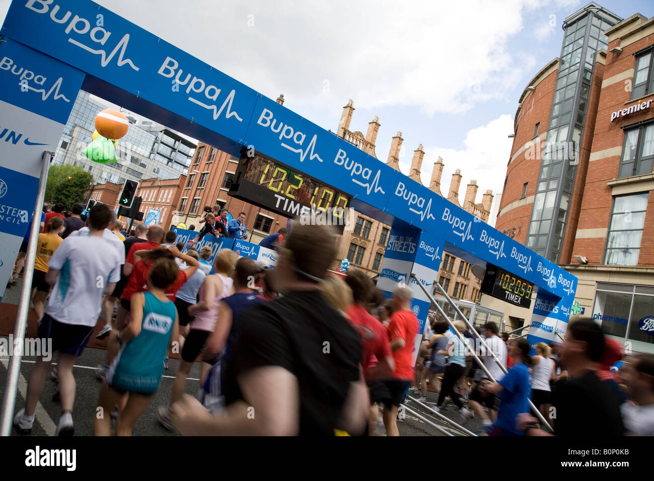 Manchester run hi-res stock photography and images - Alamy