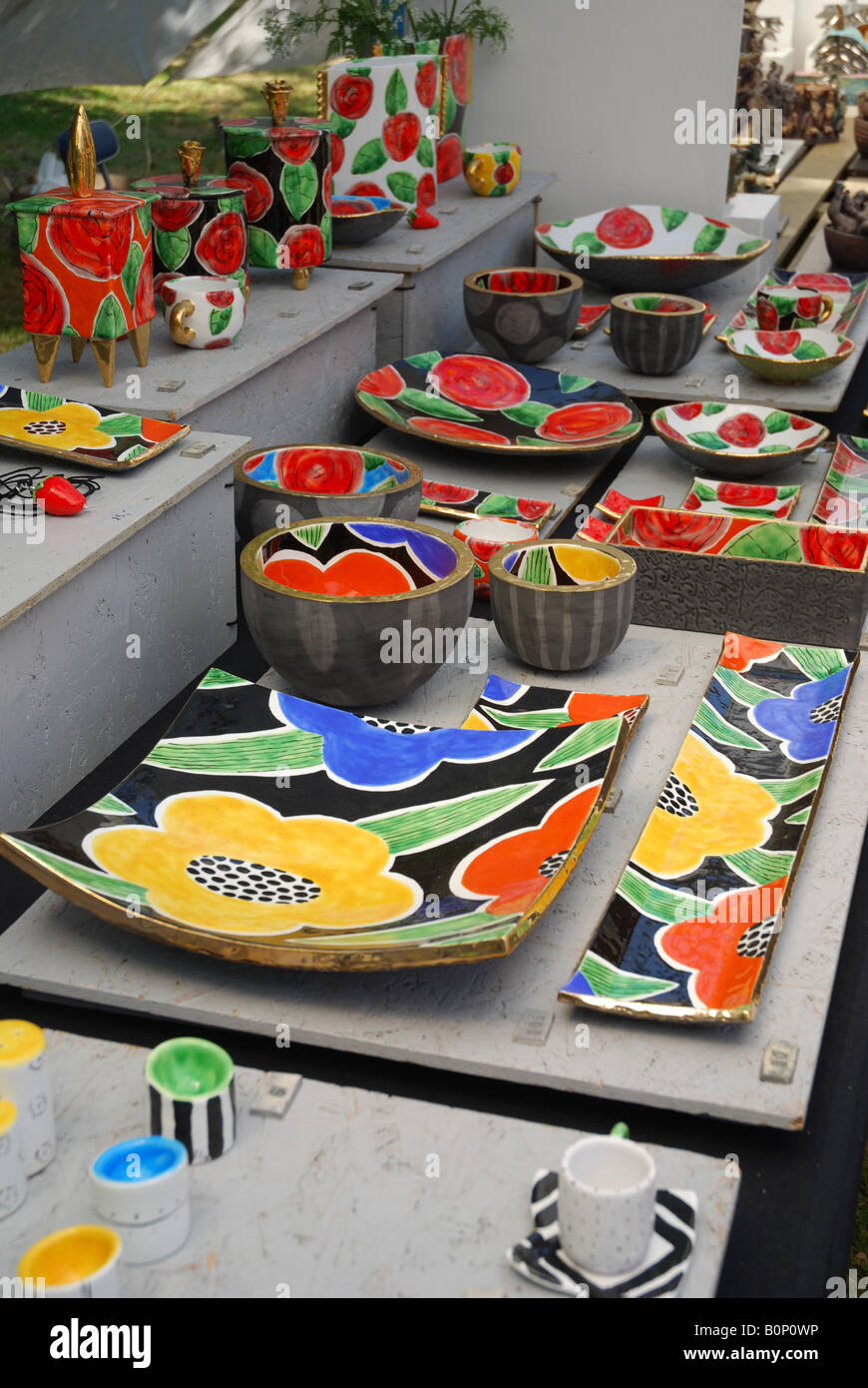 display of vases and ceramics in crockery shop Stock Photo - Alamy